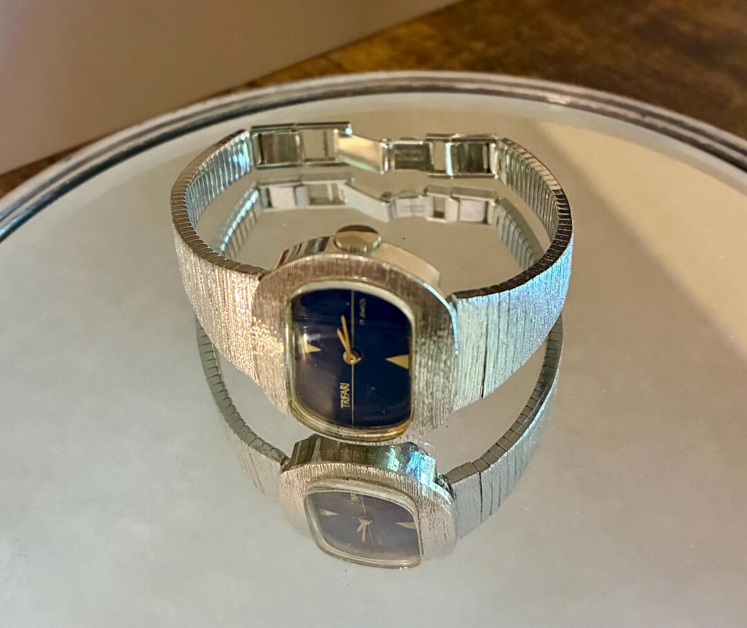 Vintage Silver Ladies 17 Jewels Watch, Trifari - Etsy