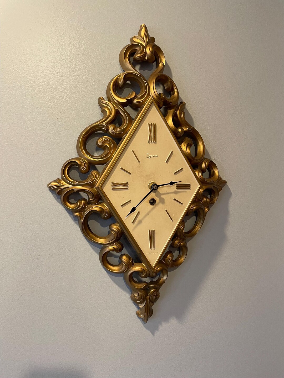 Working 1960s Syroco Fancy Gold Diamond Scroll Wall Clock, Retro, Mid ...