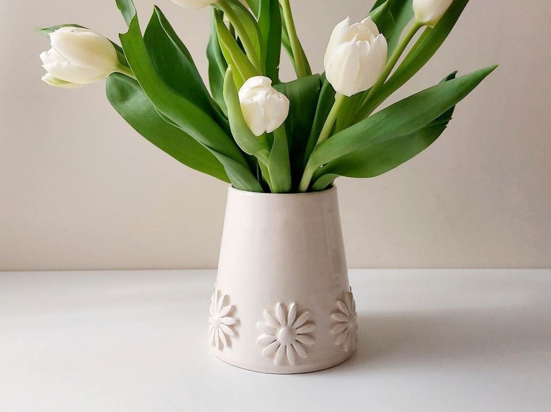 Daisy Vase, Handmade Ceramic Vase, Table Decoration, Hand Decorate Vase ...
