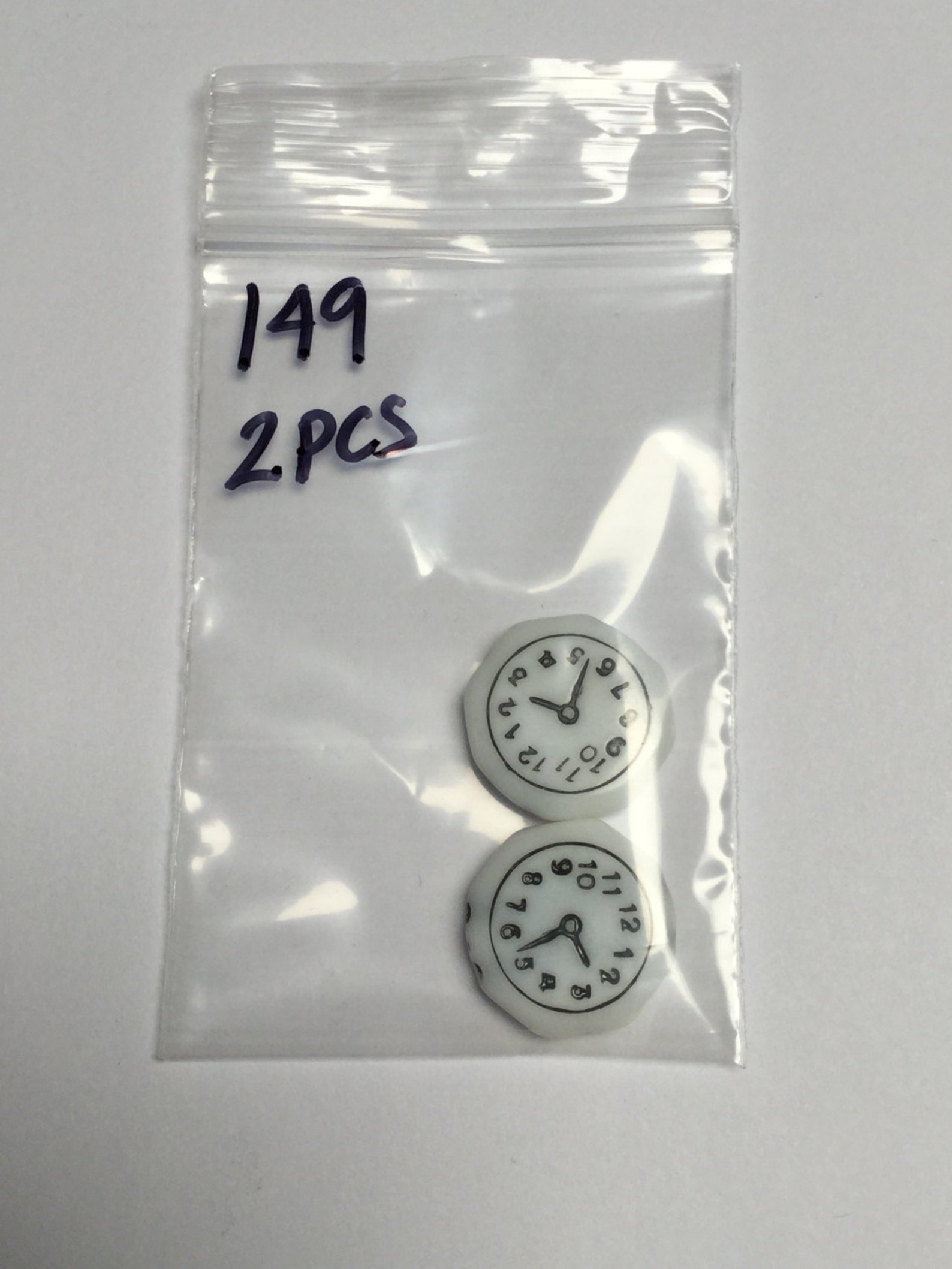 Vintage Glass Two Hole Clock Bead 8 Pieces 149 | Etsy