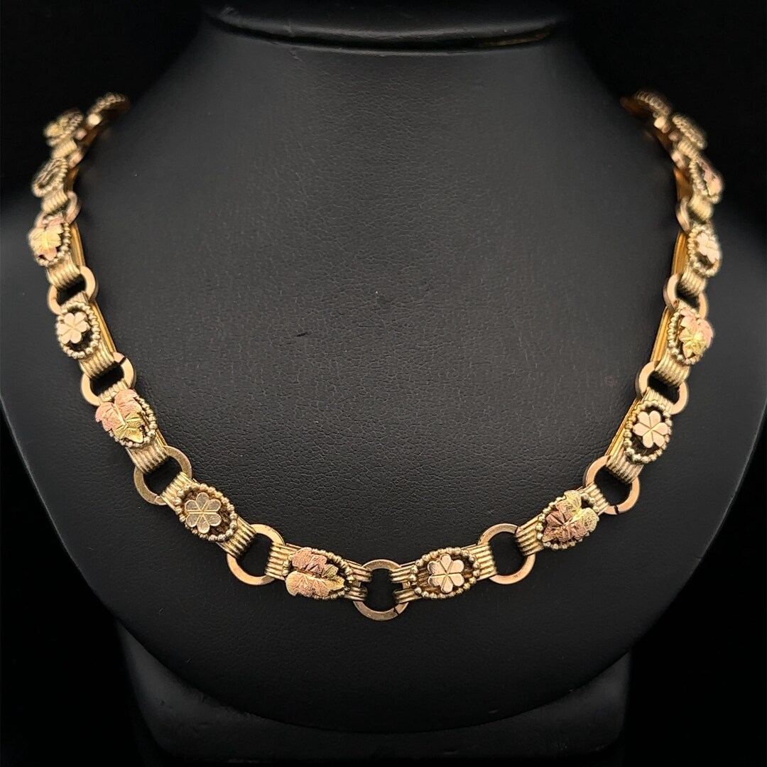 Antique Yellow Gold Filled Clover and Leaf Grooved Link W/ Charm Link ...
