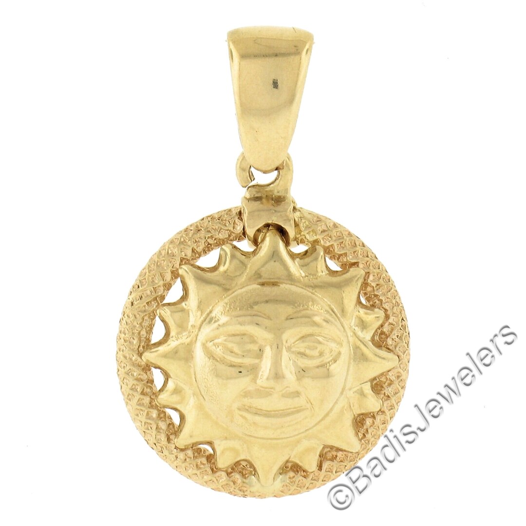 Solid 18k Yellow Gold Textured & Polished Finish Open Sun Face Charm ...