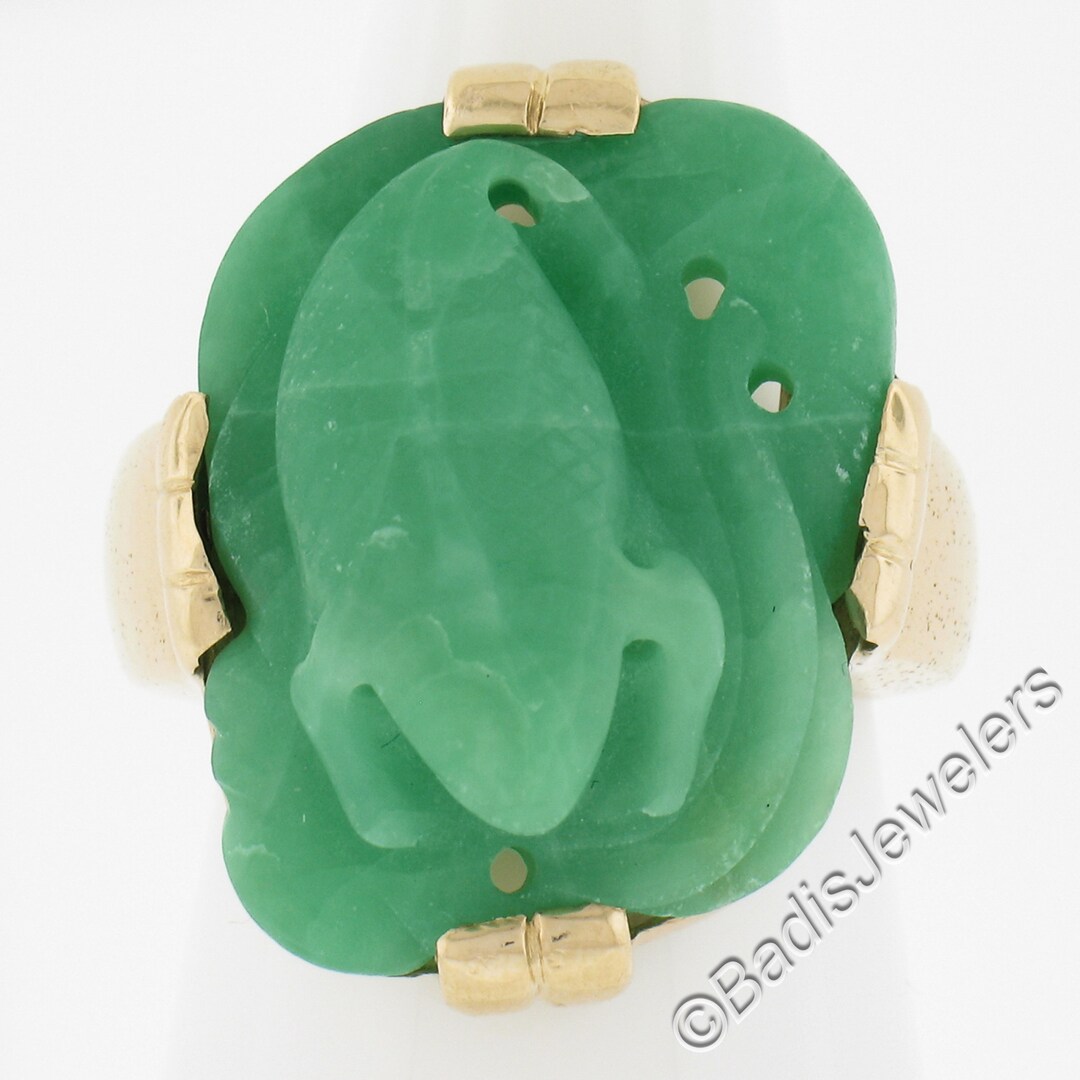 Vintage Solid 14k Yellow Gold Carved Jade Lizard / Salamander Cocktail ...