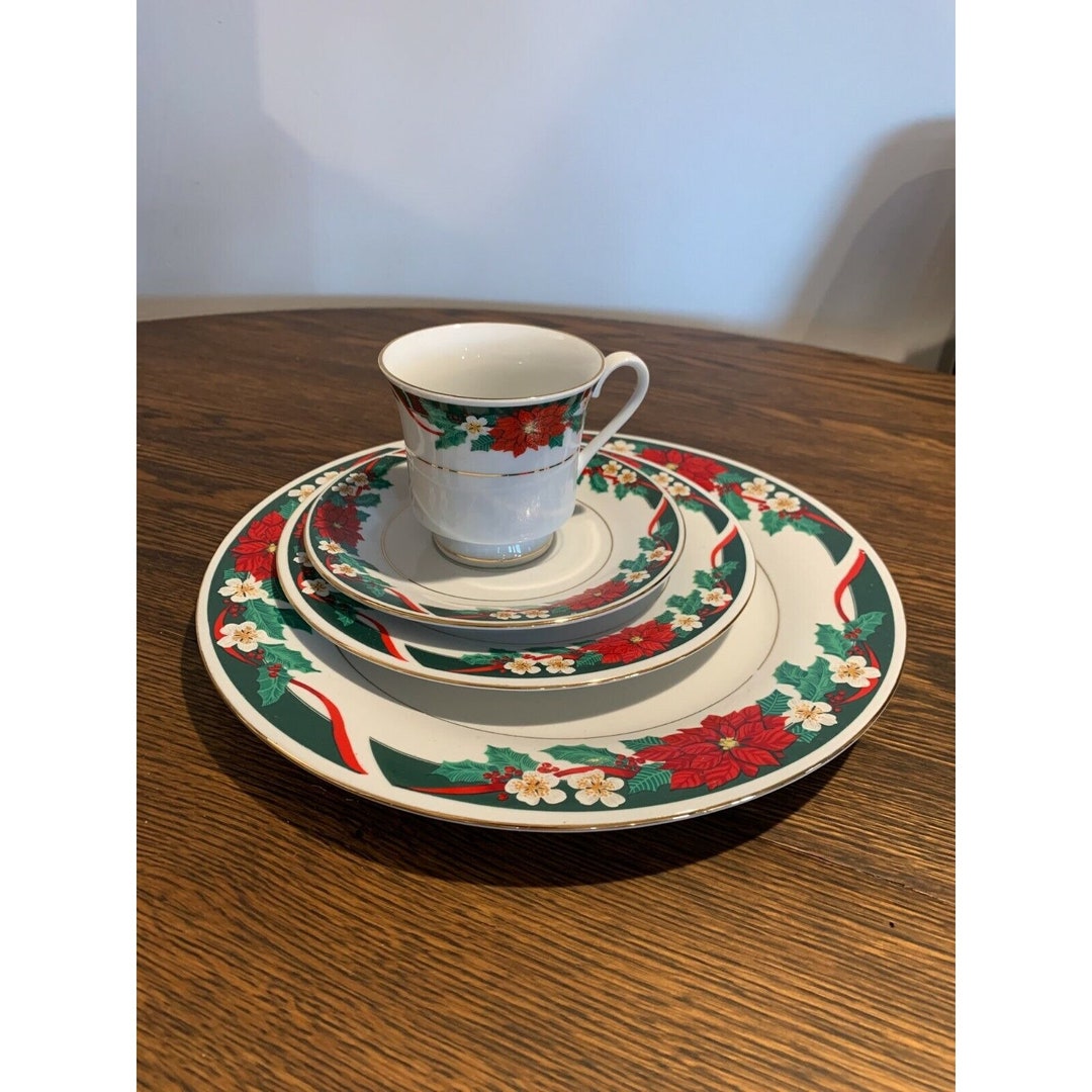 Christmas Dinnerware Set 4 Piece Deck the Halls Fine China - Etsy
