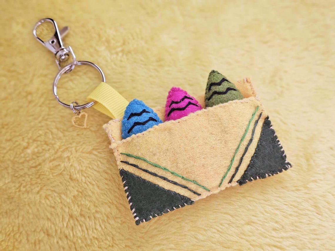 Felt Artist Keychain, Paint Palette Keychain, Pencil Keychain, Crayon ...