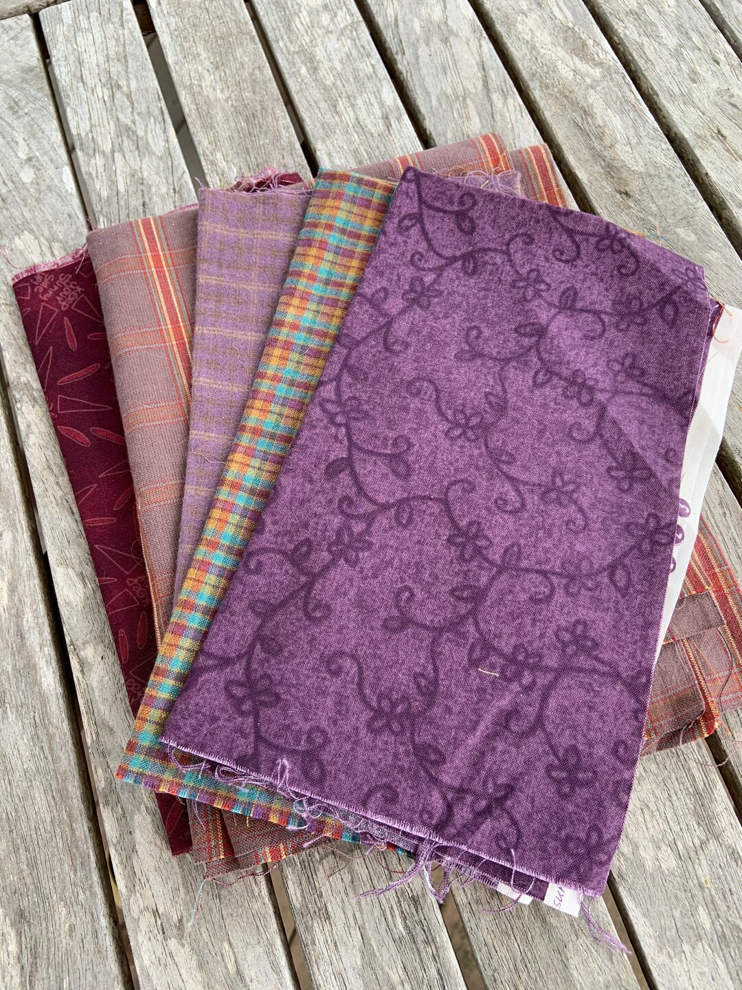 Various Pieces and Sizes of Quilting Fabric - Etsy