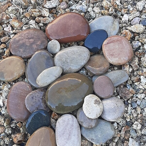 Flat River Stones - Etsy