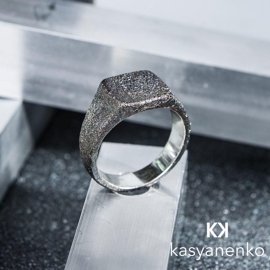 Oxid Sterling Silver Signet Ring, Mens Rustic Singet Ring, Brutalist ...