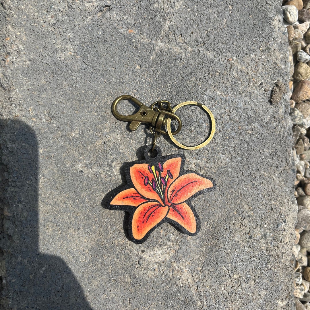 Wood Orange Lily Flower Keychain: Gift for Garden Lovers, Vet Techs ...