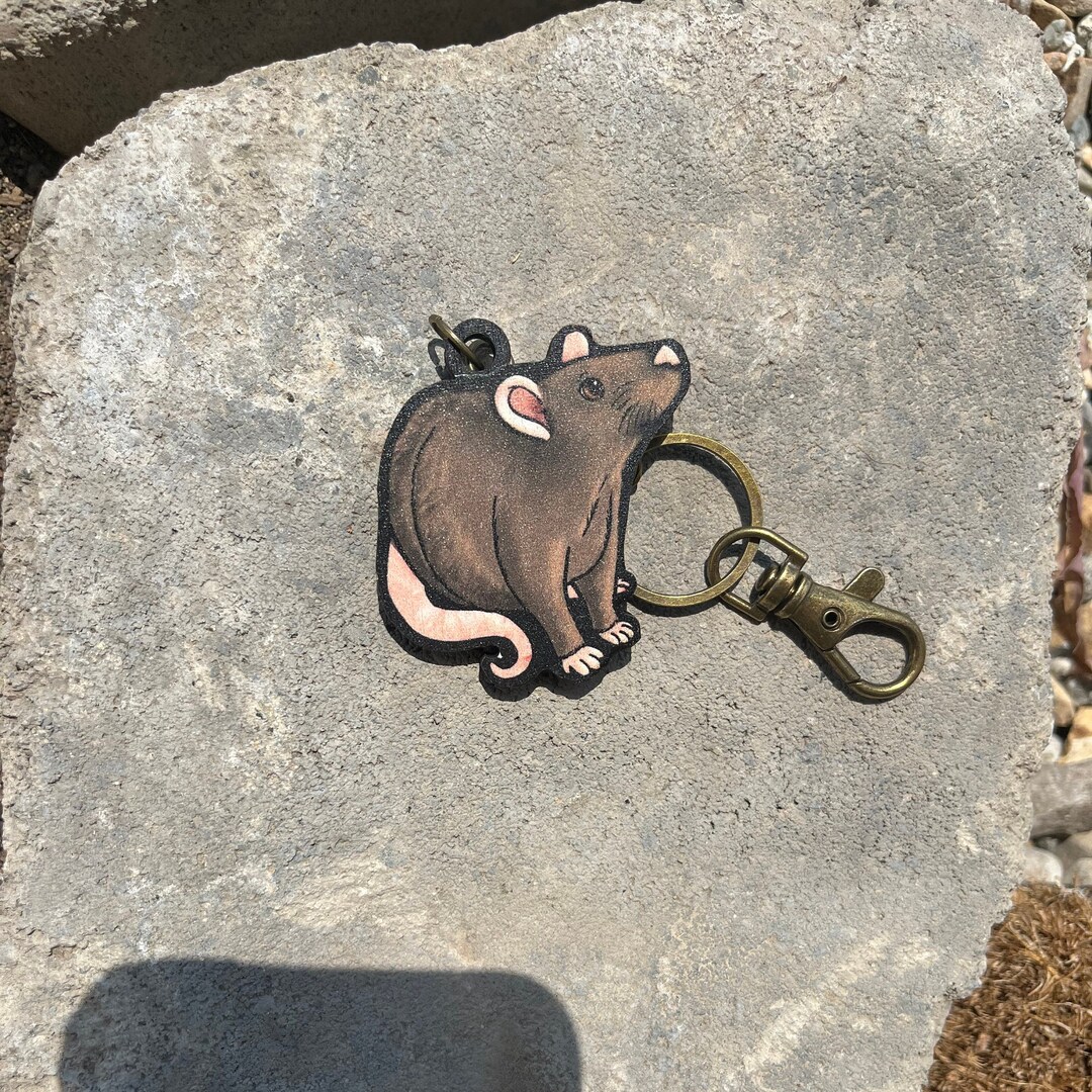 Wood Brown Rat Keychain: Gift for Mice Lovers, Vet Techs, Veterinarians ...
