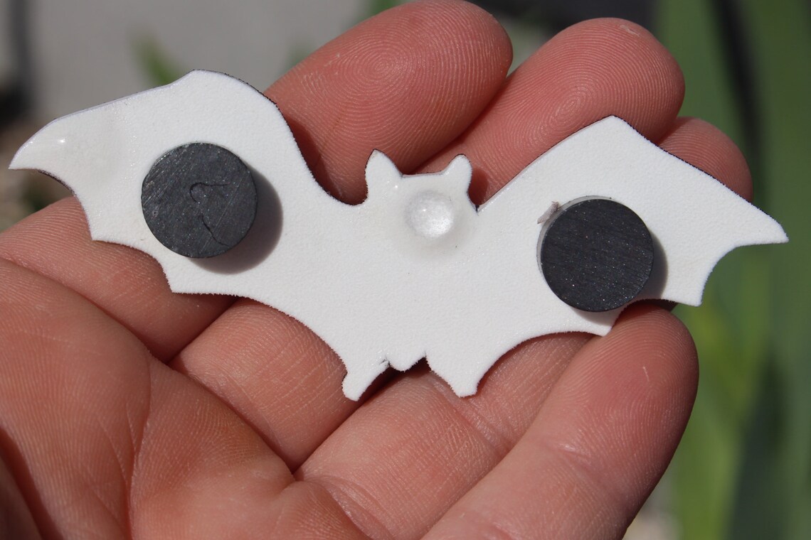 Bat Magnet: Gift for Bat Lovers Vet Techs Veterinarian | Etsy