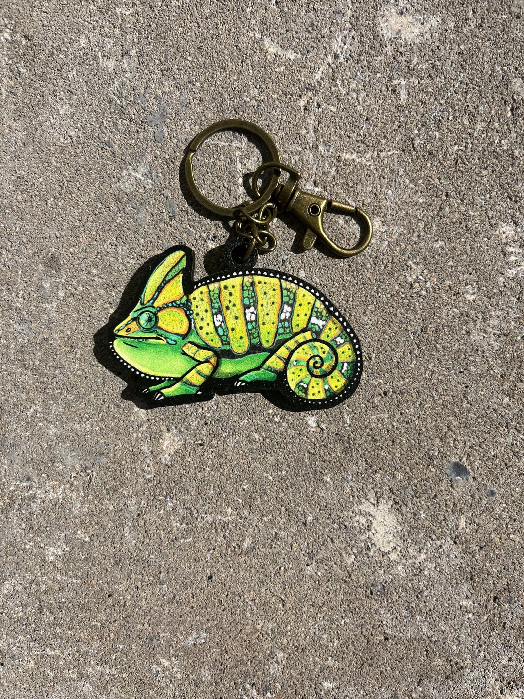 Wood Veiled Chameleon Keychain: Gift for Lizard Animal Lovers, Vet ...