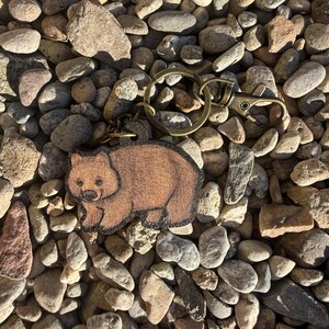 Wood Wombat Keychain: Gift for Animal Lovers, Vet Techs, Veterinarians ...