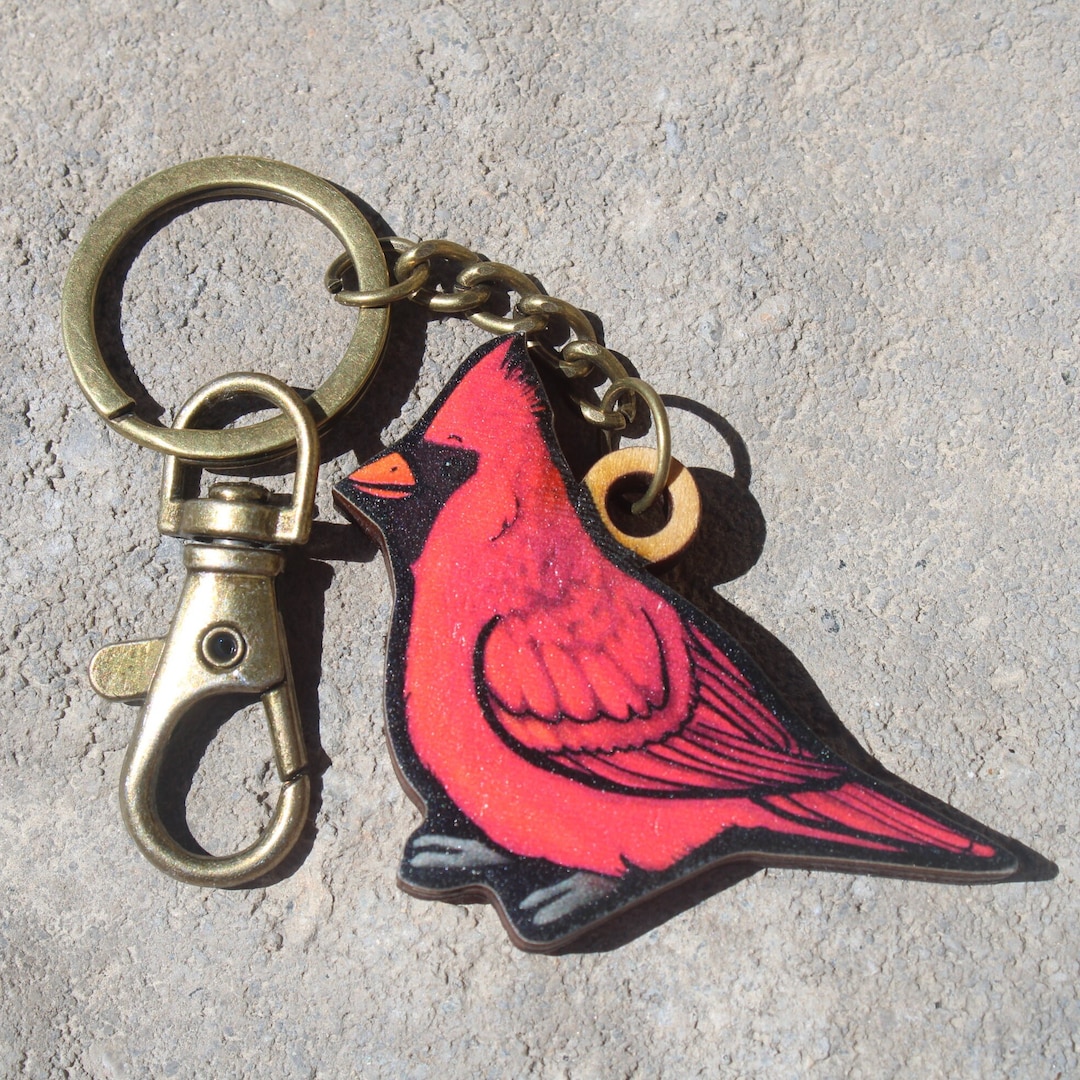 Wood Cardinal Bird Keychain: Gift for Animal Lovers, Bird Watchers, Vet ...
