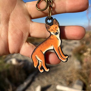 Wood Dingo Keychain: Gift for Animal Lovers, Vet Techs, Veterinarians ...