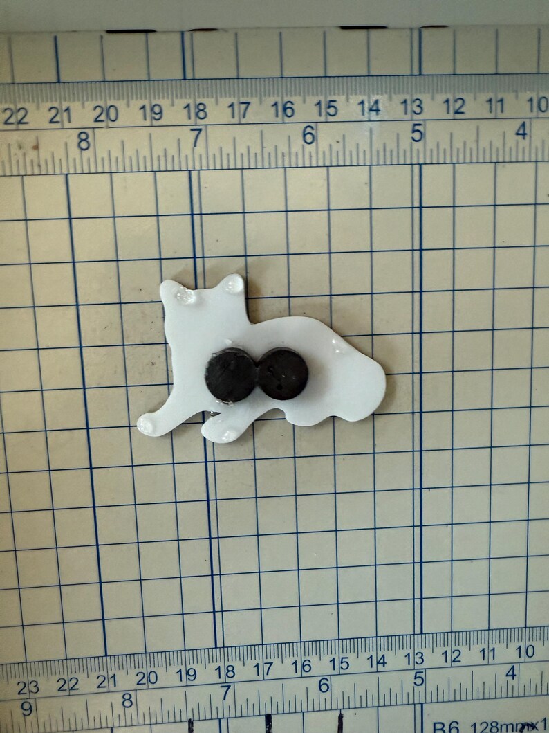 Tuxedo Cat Magnet: Gift for Cat Lovers, Vet Tech, Veterinarians ...