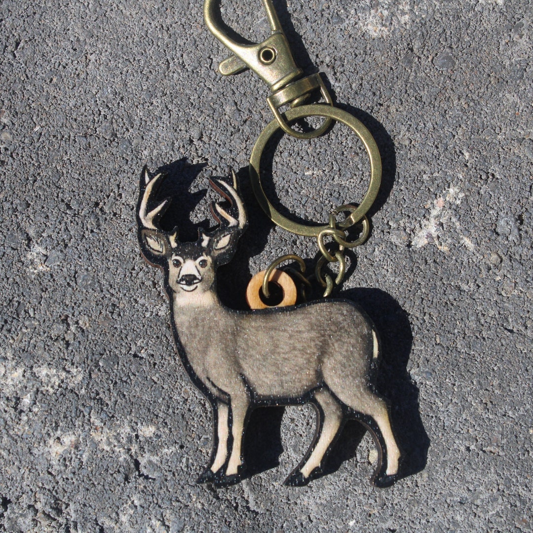 Wood Mule Deer Keychain: Gift for Animal Lovers, Vet Techs ...