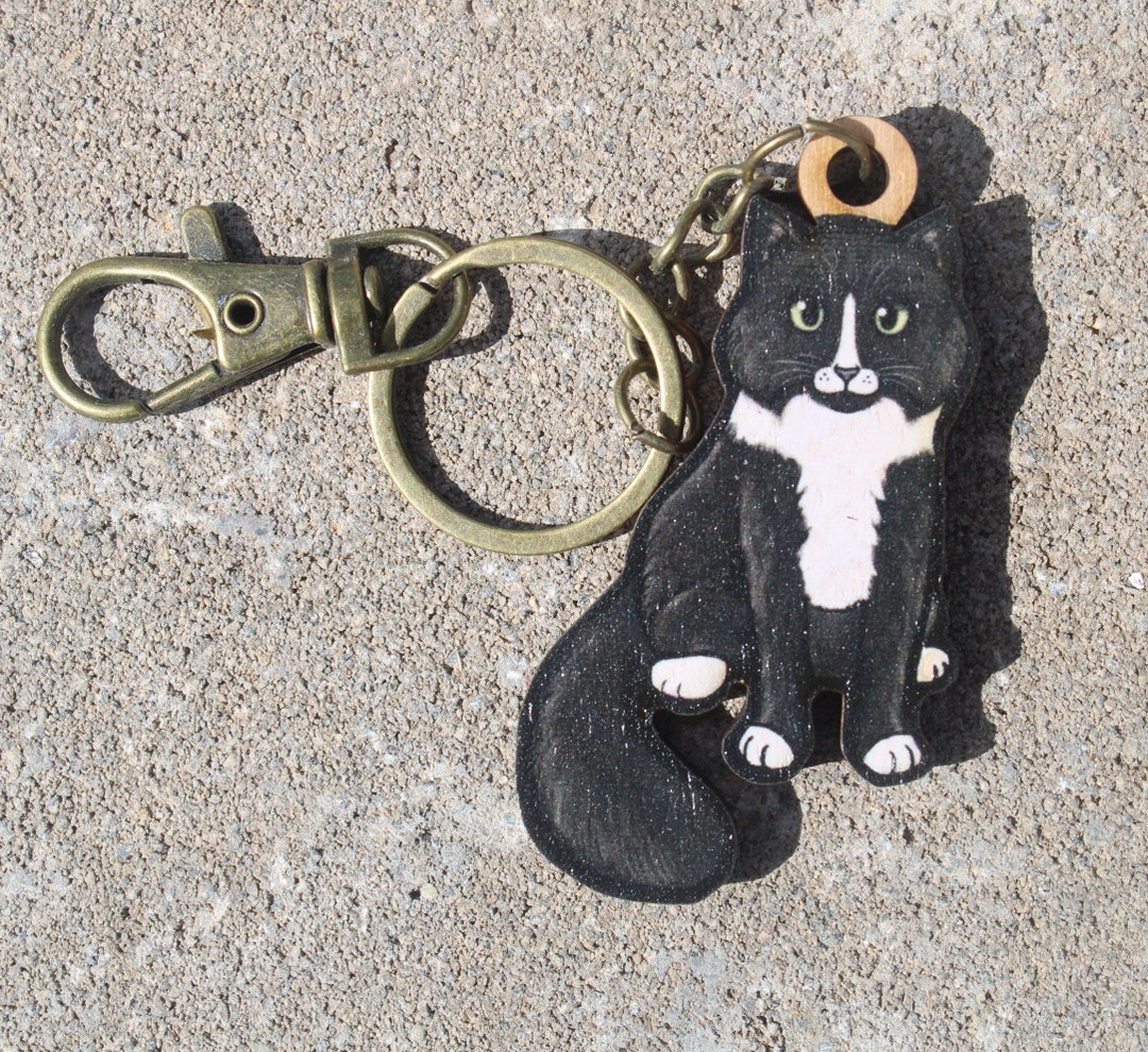 Wood Tuxedo Cat Keychain: Gift for Cat Lovers, Vet Techs, Veterinarians ...