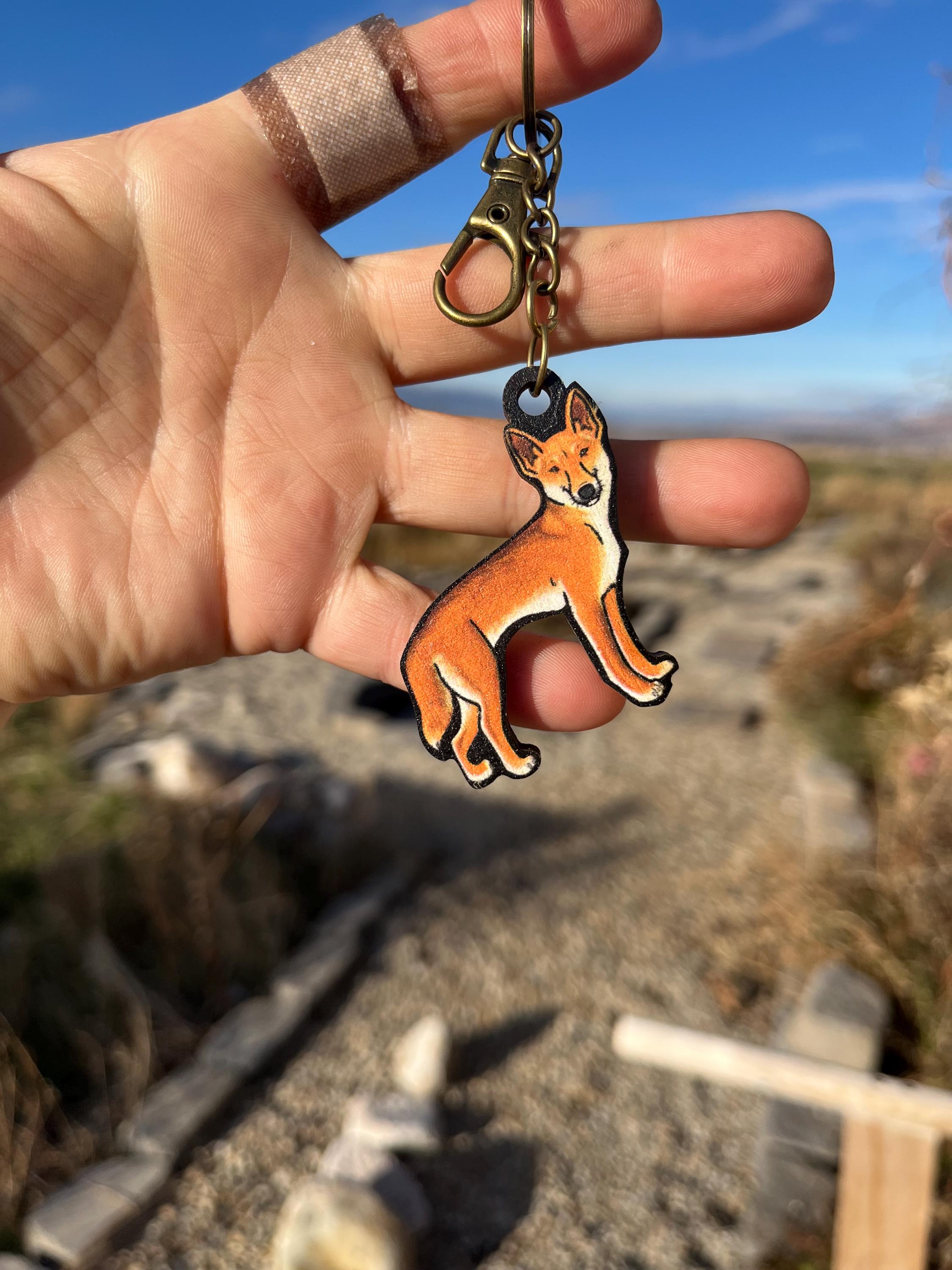 Wood Dingo Keychain: Gift for Animal Lovers, Vet Techs, Veterinarians ...
