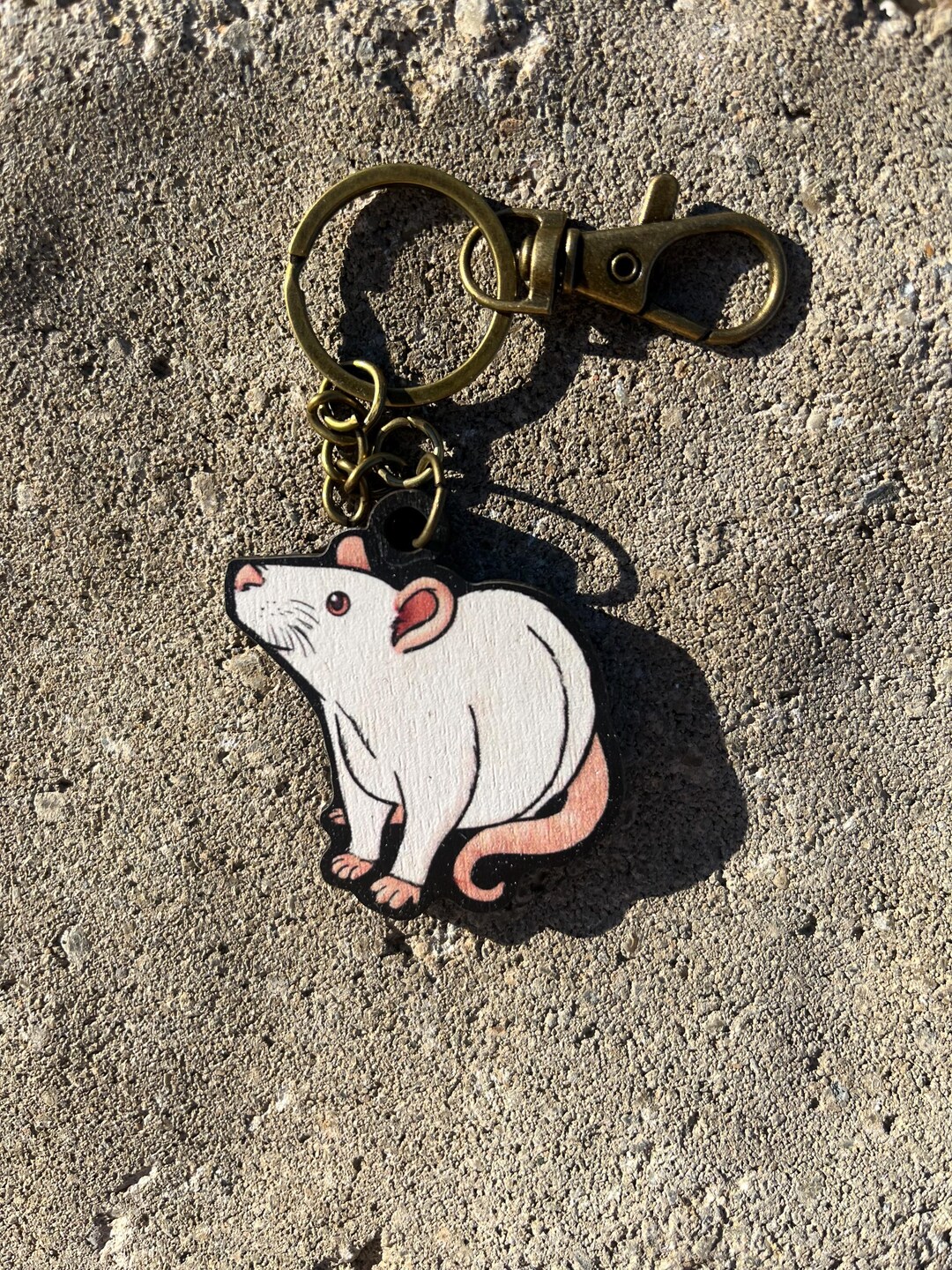 Wood White Rat Keychain: Gift for Mice Lovers, Vet Techs, Veterinarians ...