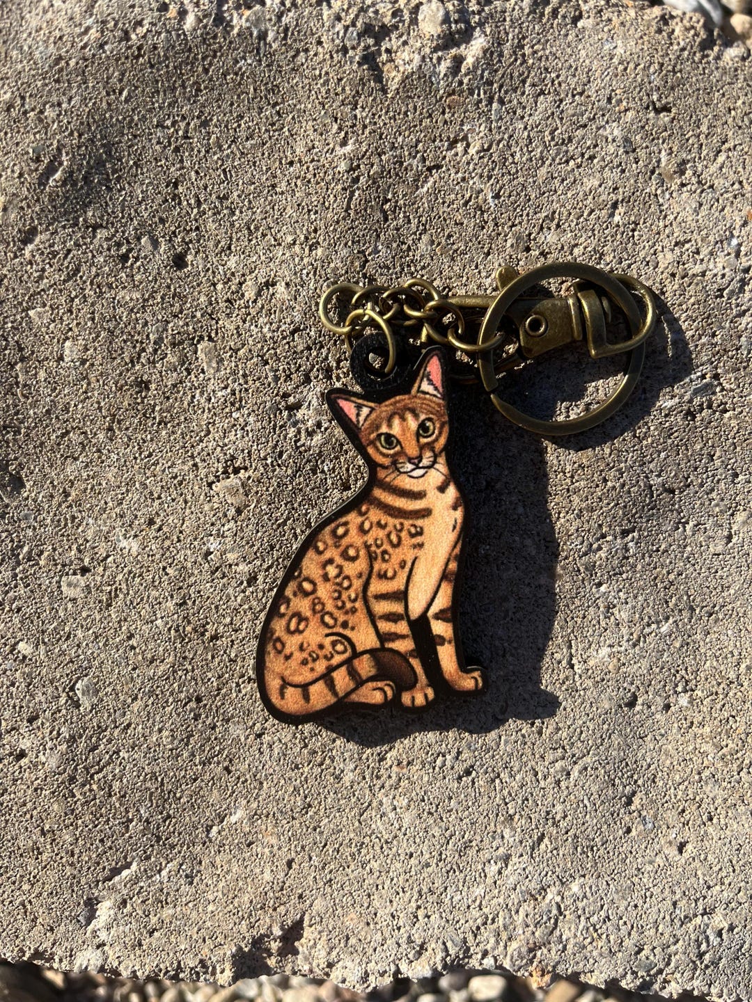 Wood Bengal Cat Keychain: Gift for Cat Lovers, Vet Techs, Veterinarians ...