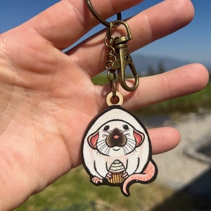 Wood Himalayan Dumbo Rat Keychain: Gift for Mice Lovers, Vet Techs ...