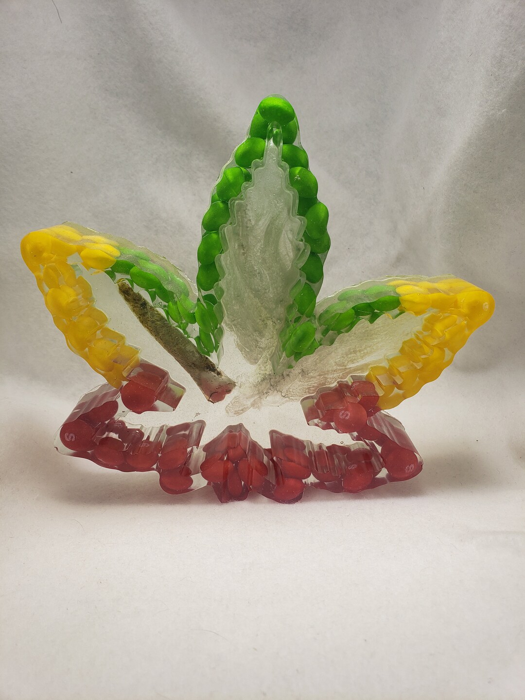 Epoxy Resin Marijuana Ashtray, Glow Ashtray, Nightclub Ashtray, Party ...
