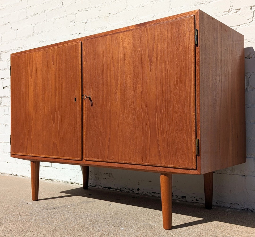 Mid Century Danish Modern Teak Cabinet - Etsy