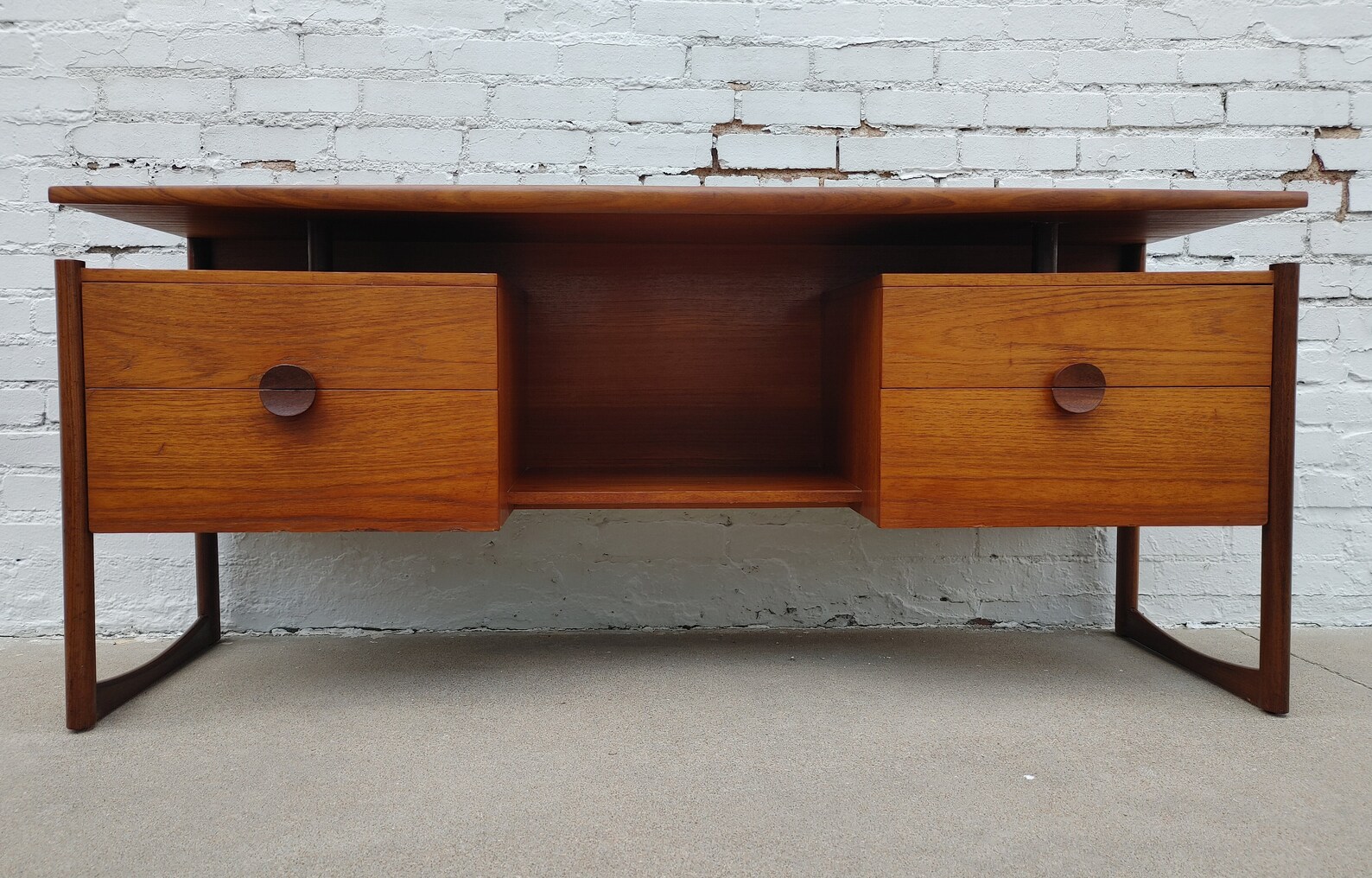 Mid Century Modern Danish Modern Teak Desk - Etsy