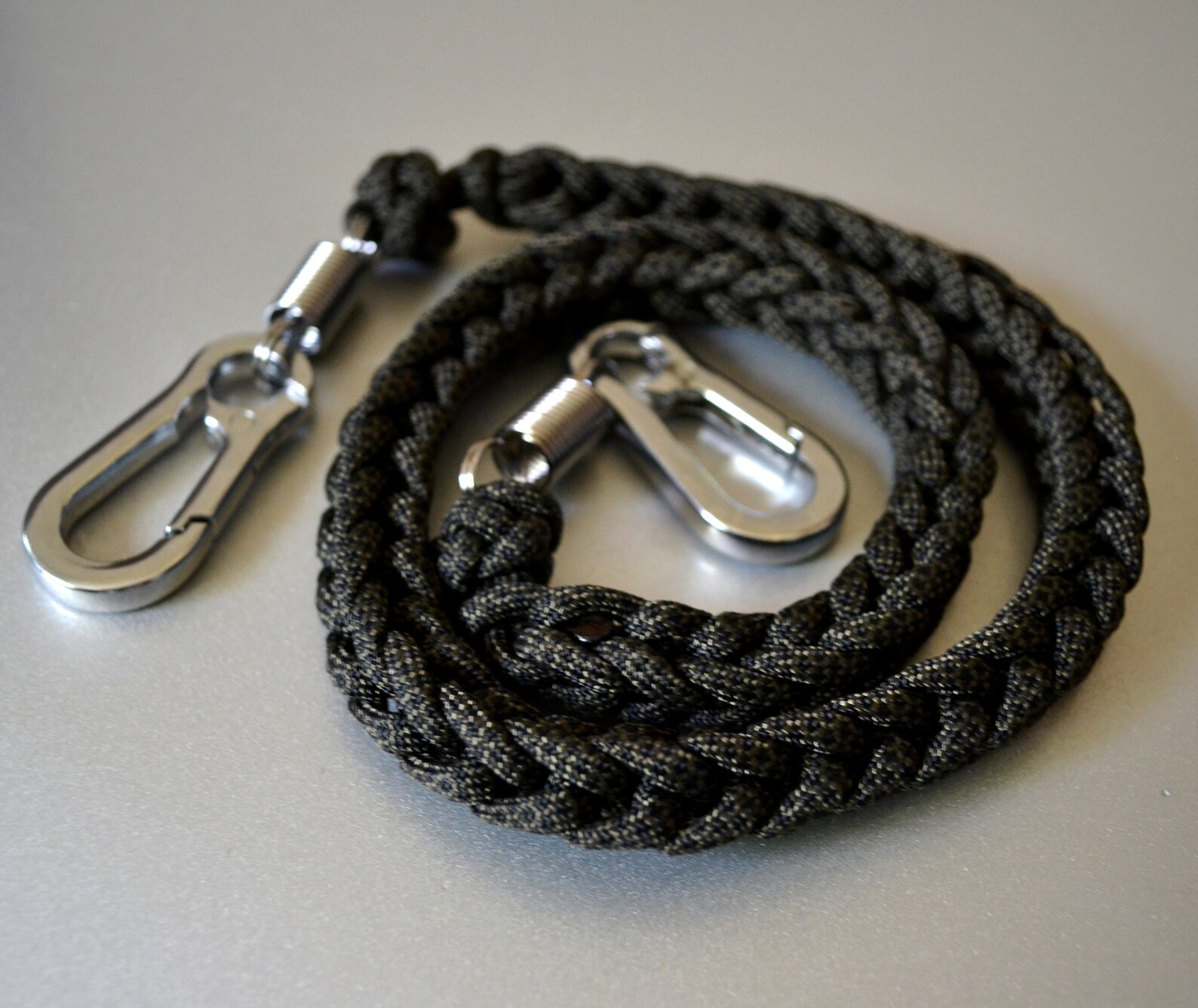 Paracord Wallet/key Chain With Steel Carabines, Unique Gift for Men ...