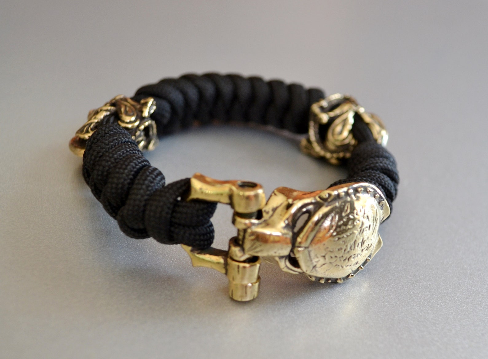 Paracord Bracelet With Predator Alien Brass Clasp Gift for | Etsy