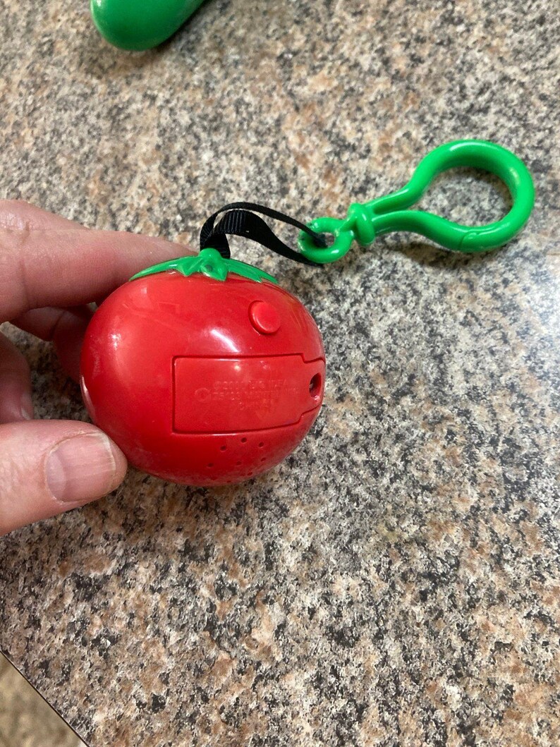 Vintage 2000 Veggietales Mattel Bob the Tomato Talking Backpack Clip ...