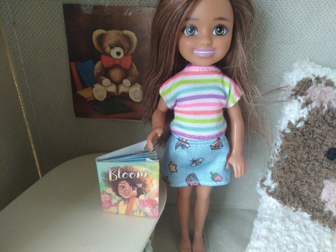 Chelsea Doll/ Sized BOOK Real Pages 1:6 Th Scale Diorama Prop Playscale ...