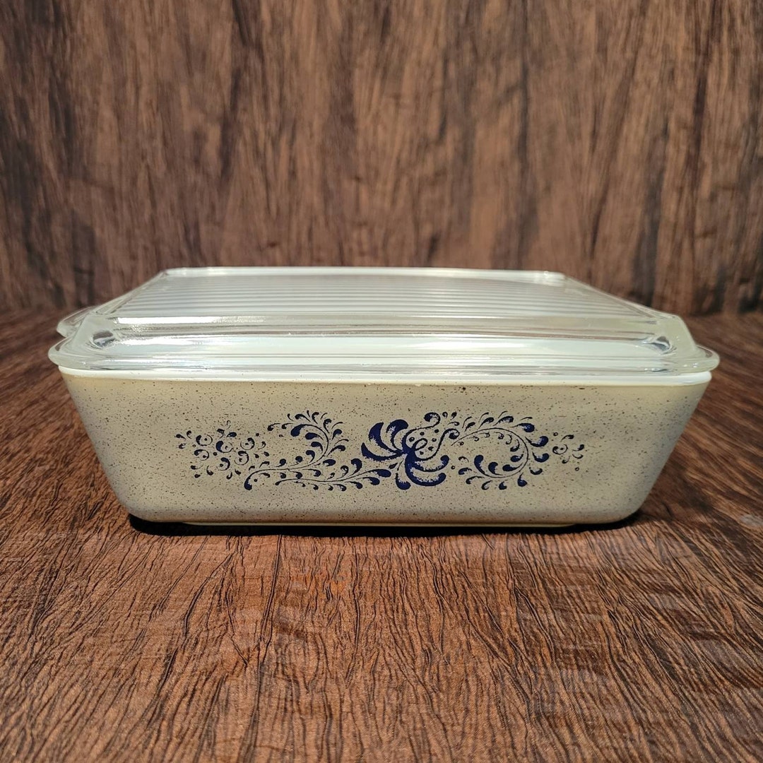 Beige With Blue Scroll Pyrex Refrigerator Jar With Lid - Etsy