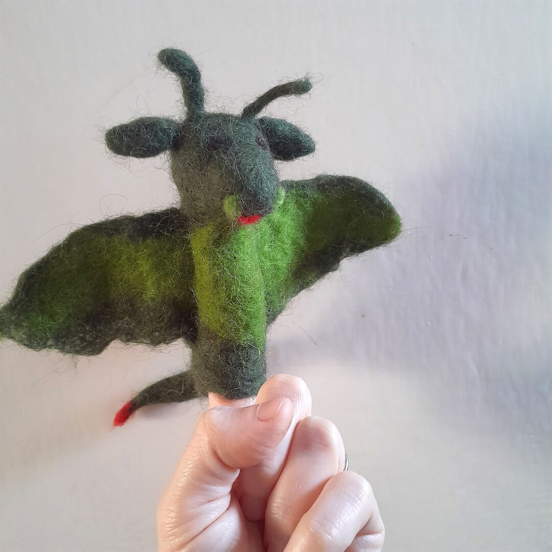 Traditional Wet-felted Finger Puppets / Dragon - Etsy