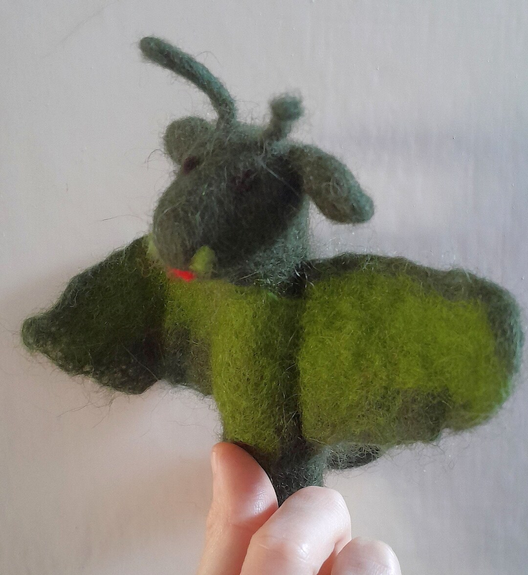 Traditional Wet-felted Finger Puppets / Dragon - Etsy
