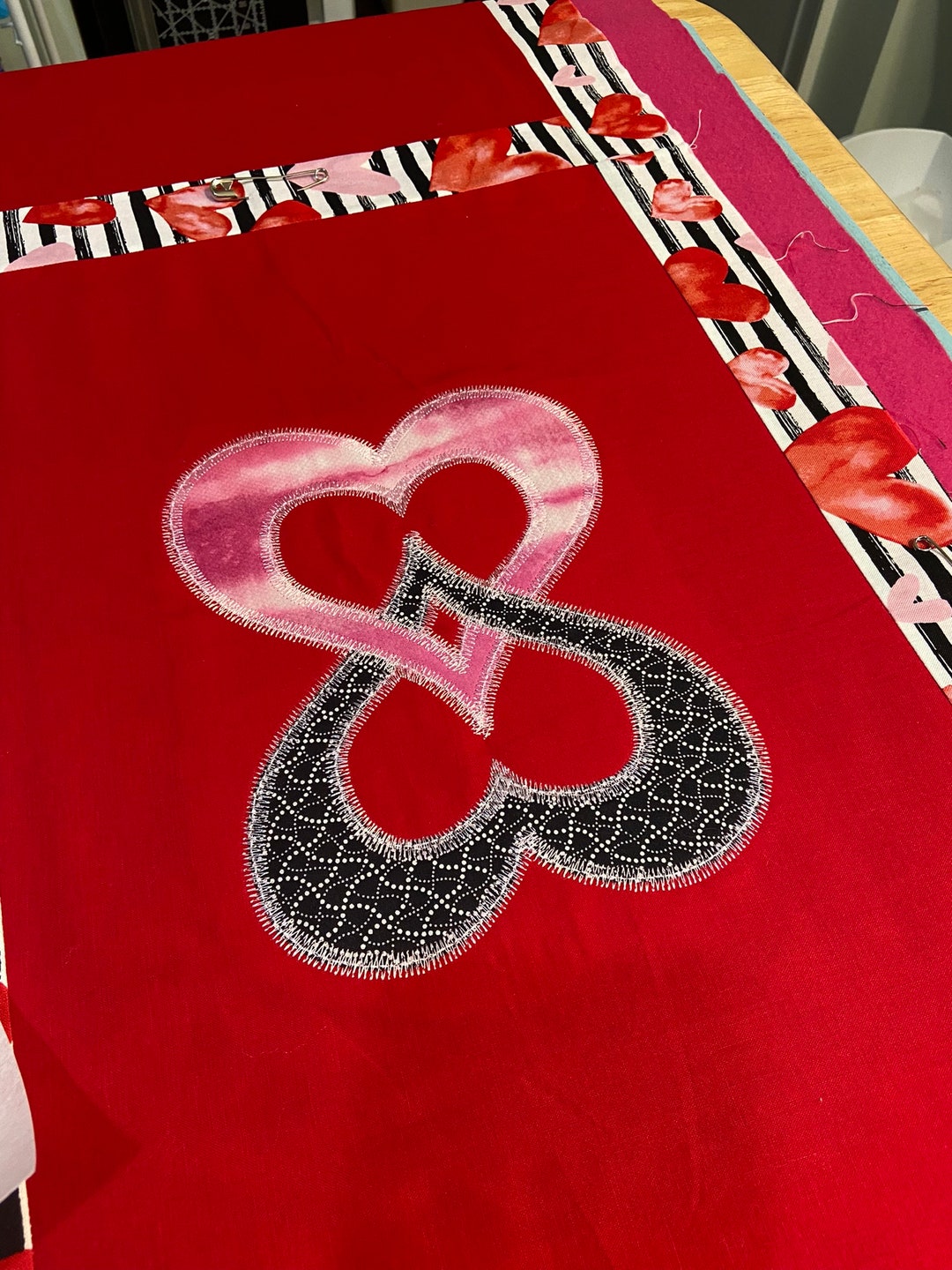 Interlocking Hearts Applique Embroidery Design - Etsy