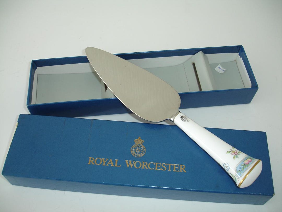 Aynsley Cottage Cake Slice Cake Lifter Vintage Butterfly Floral Ceramic ...