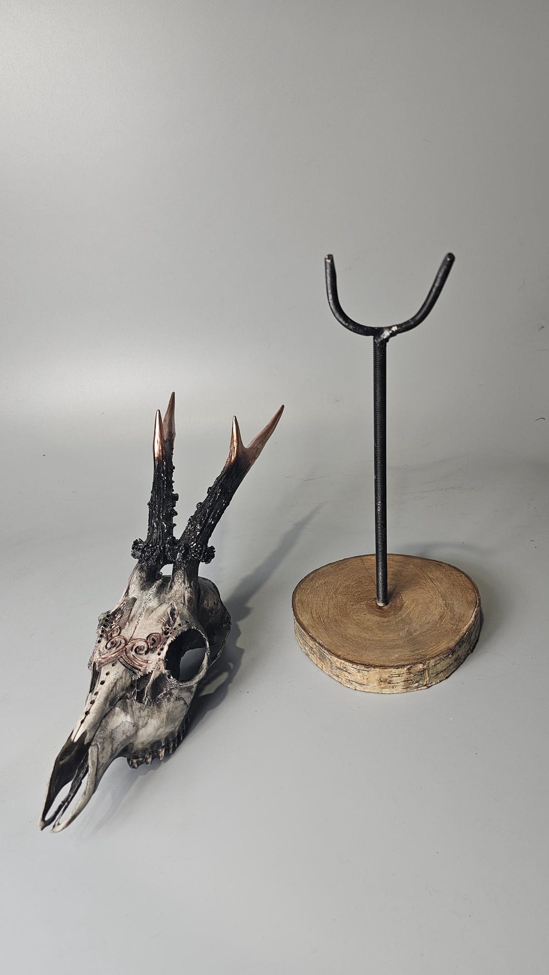 MADE TO ORDER Skull Holder Stand Display Metal With Wood Slice Base ...