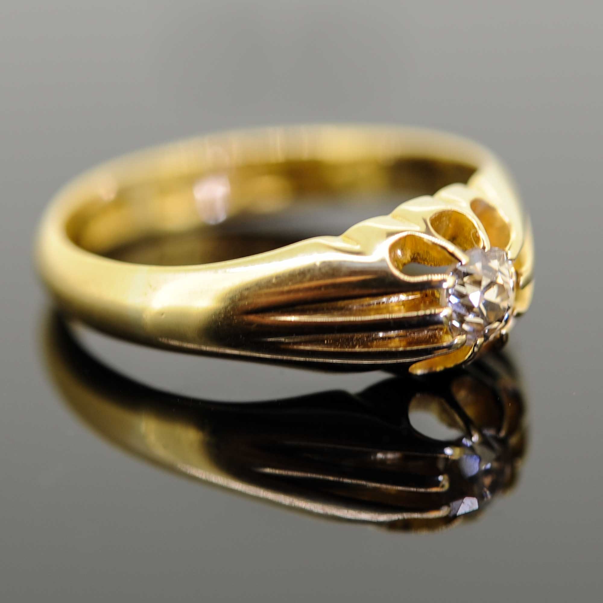 Gentleman's 18ct Gold Old Cut Diamond Gypsy Set Ring18ct Old Cut ...