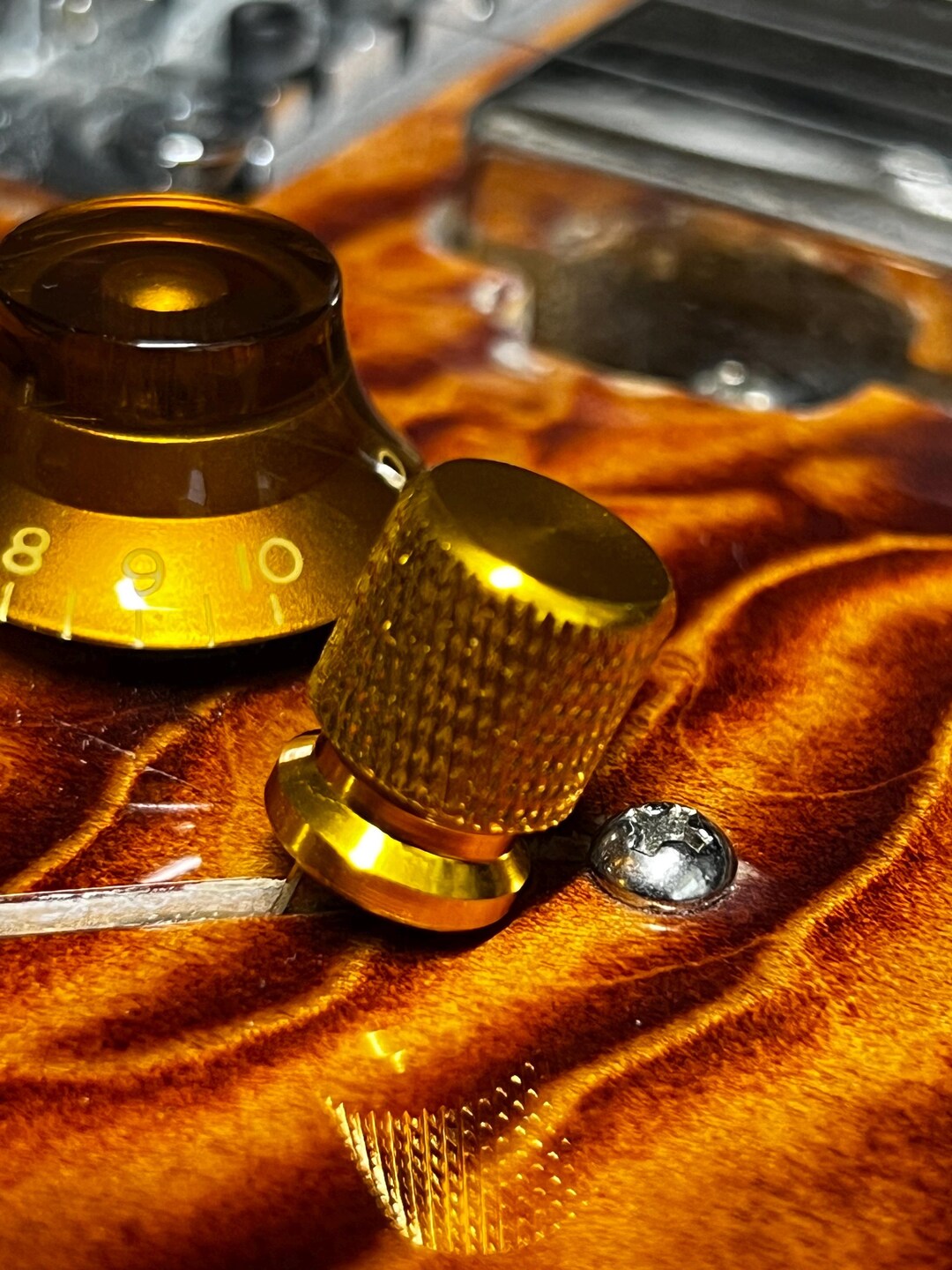 Downturned Gold Knurled Alumium Switch Tip Knob Blade Style Switch ...