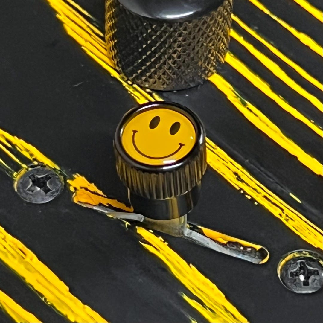 Kinnatone Smiley Face Black Aluminum Switch Tip: Strat/tele Blade Style ...