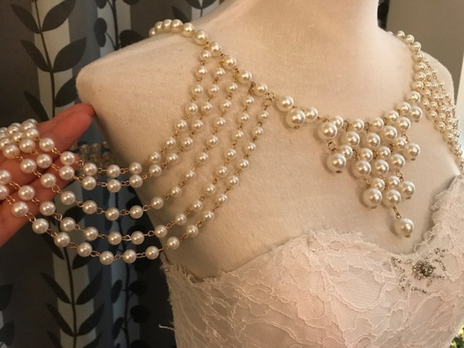 Pearls Shoulder Necklace Bridal Shoulder Jewelry Wedding - Etsy