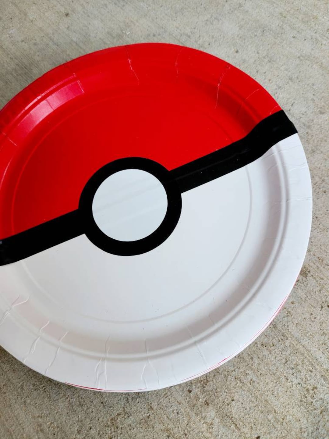 15 Ct Pokeball Party Plates - Pokemon Birthday Party - Pokemon Go ...