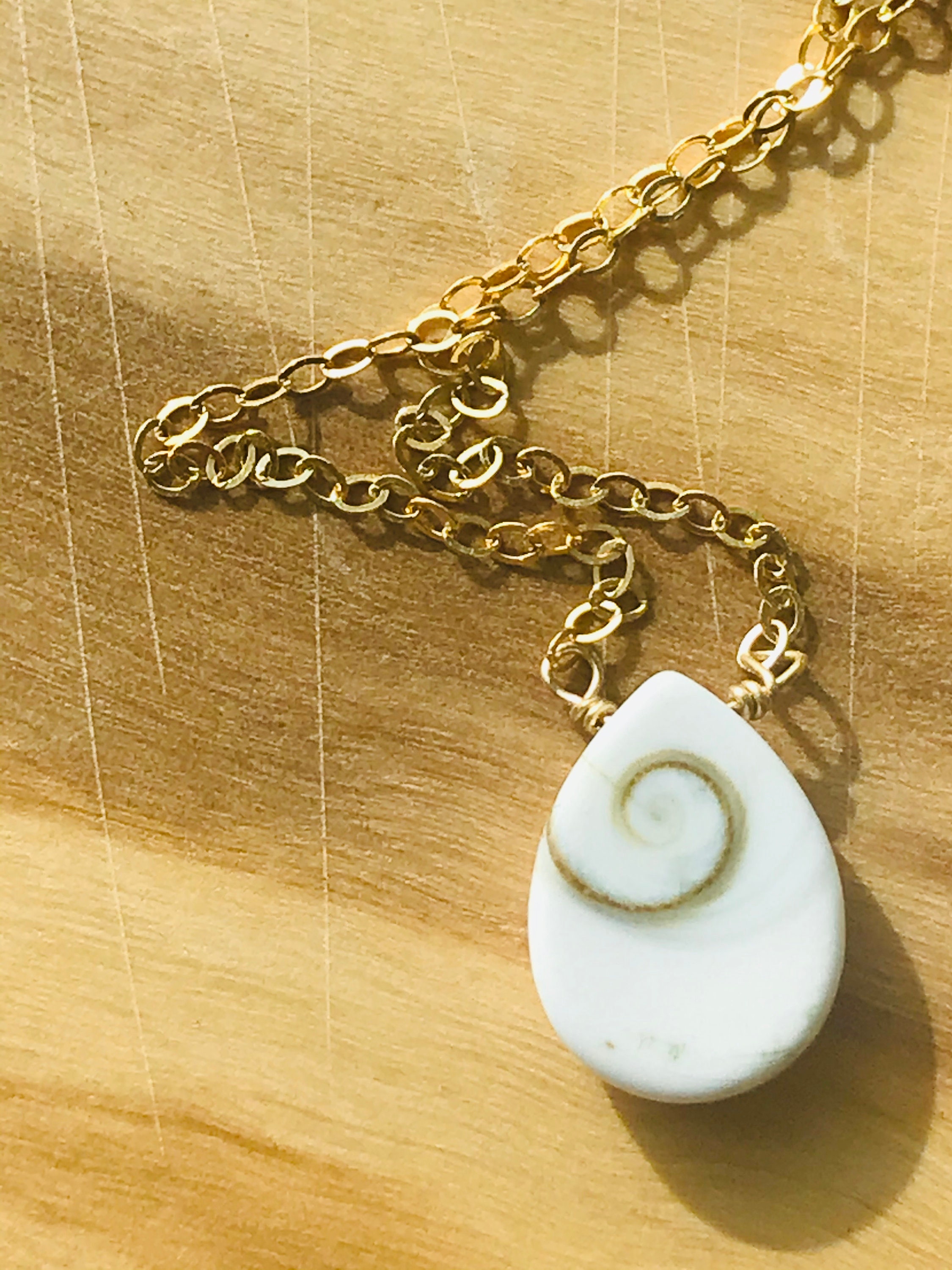 Shell Necklace Summer shell Necklace Eye of Shiva 14 K gold | Etsy