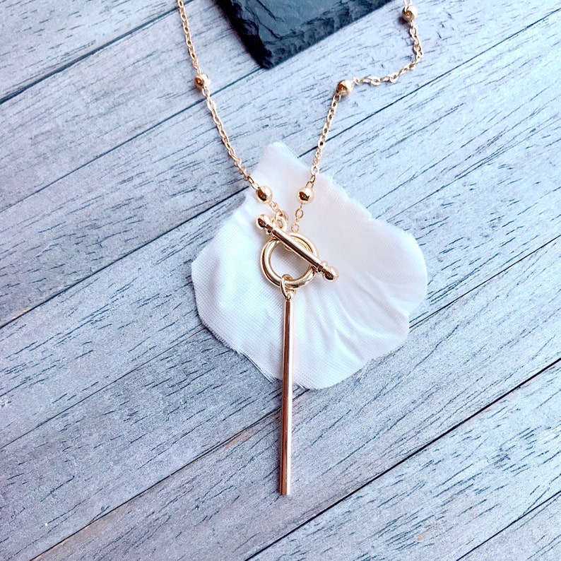 Round Gold Bar Toggle Necklace. 14K Gold Filled Satellite - Etsy