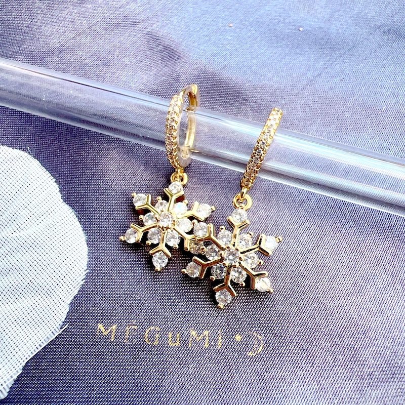Snowflake Earrings - Etsy