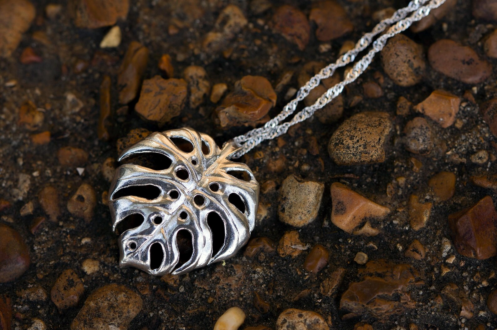 Sterling Silver Monstera Leaf Pendant Necklace: Botanical Jewelry Gift ...