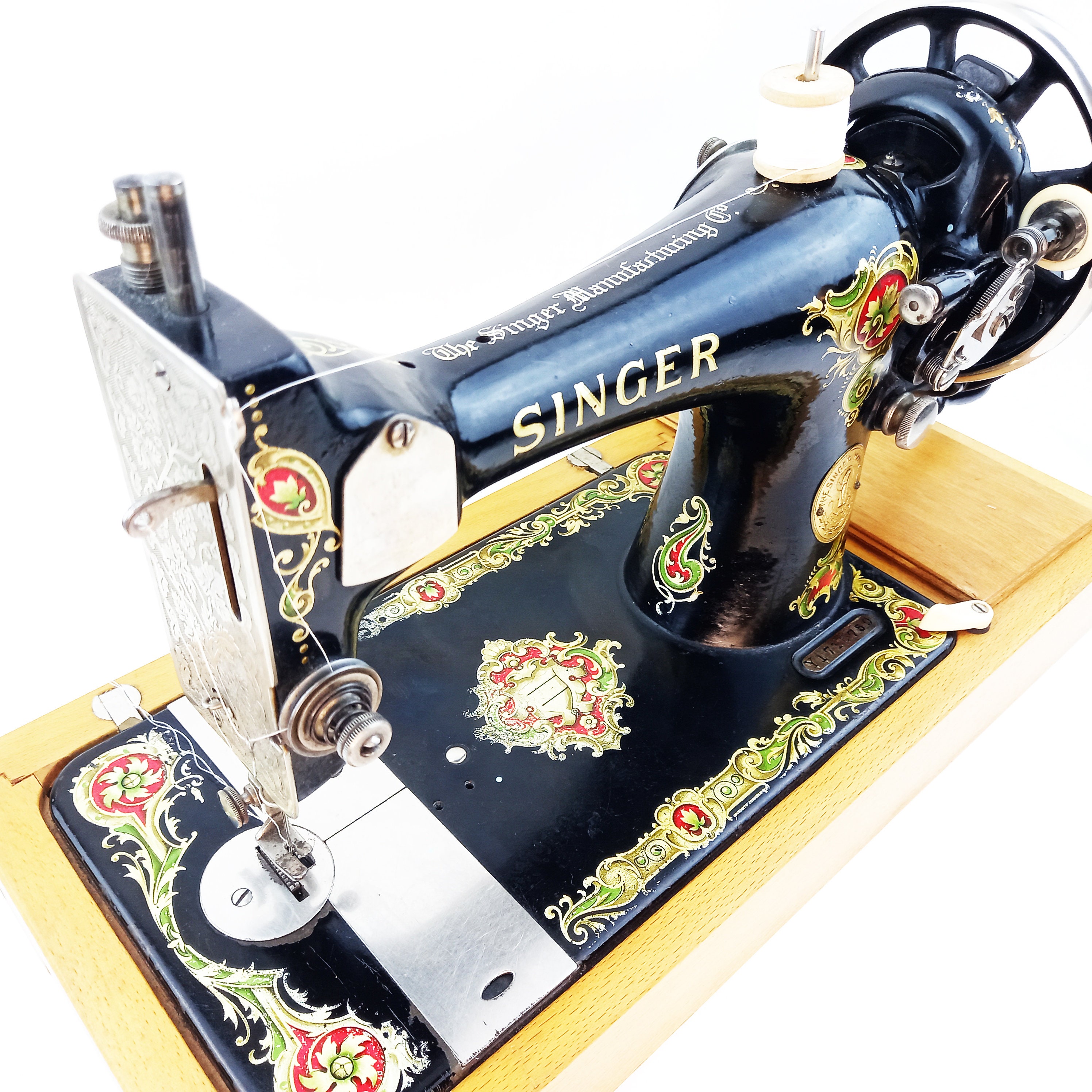 Antique Singer Hand Crank Sewing Machine Model 127K (1924) - Vintage ...