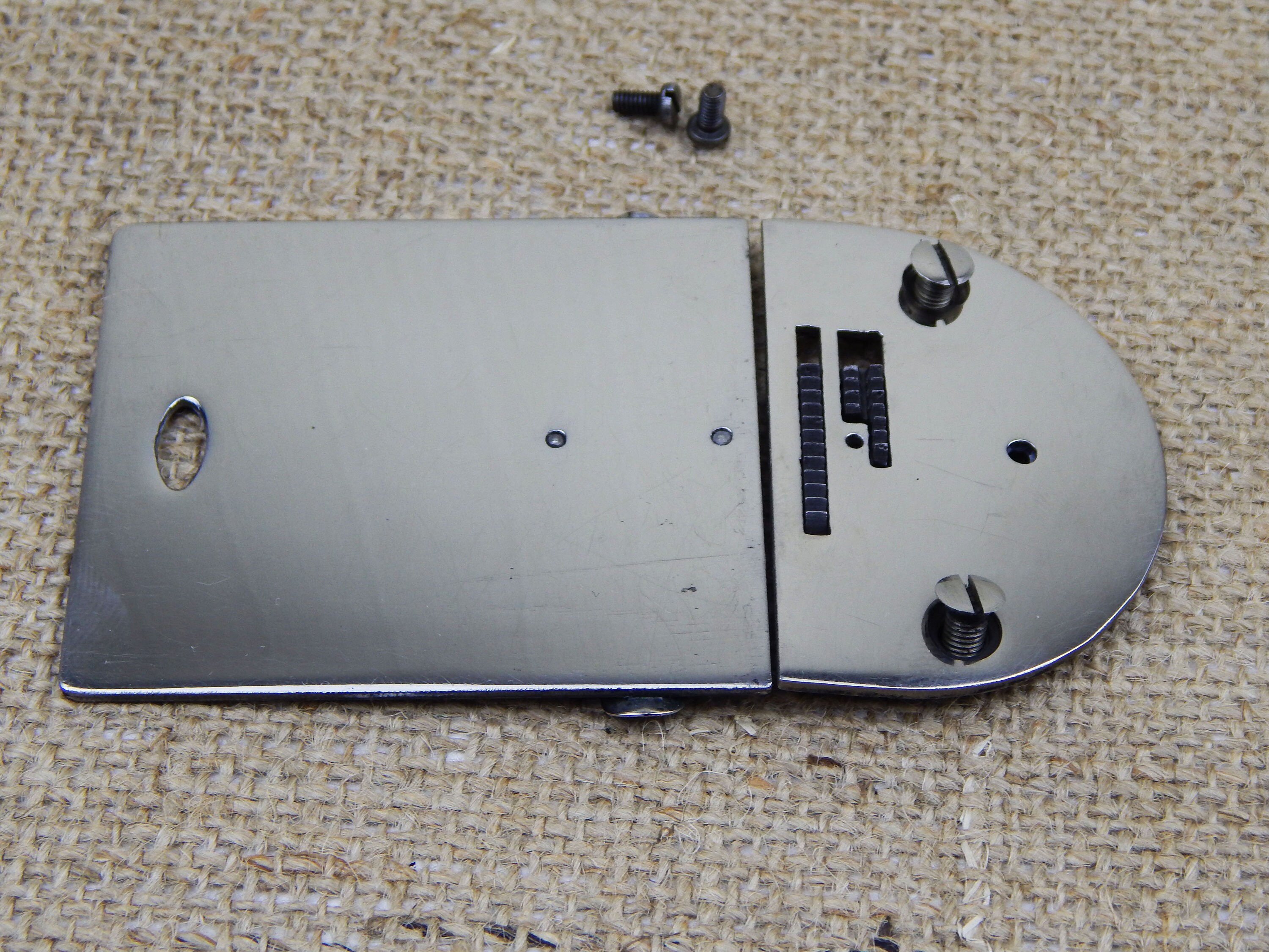 Singer Model 15 Bobbin Slide Cover Plate, Needle Throat Plate and Feed ...